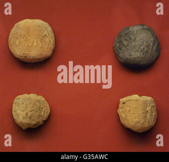 CLAY BULLA INSCRIBED IN ANCIENT HEBREW: BELONGING TO ELISHAMA SERVANT ...