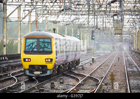 Stockport train station emu unit The British Rail Class 323 electric ...