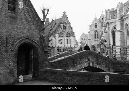 St Boniface Bridge, Bruges, Belgium in the early Autumn Stock Photo - Alamy