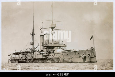 British battleship HMS King Edward VII sinking, WW1 Stock Photo - Alamy