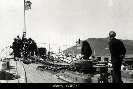 HMS Dunedin, British light cruiser Stock Photo - Alamy