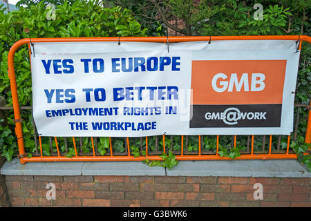 Poster and banners at GMB offices saying Yes, in favour of Remain in ...