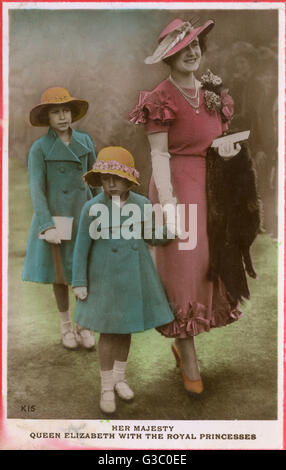 QUEEN ELIZABETH The Queen Mother (1900-2002) in 1983 Stock Photo - Alamy