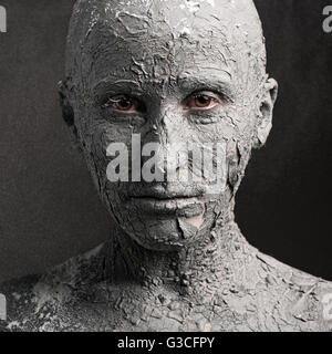 Statuesque woman with fissured skin Stock Photo - Alamy