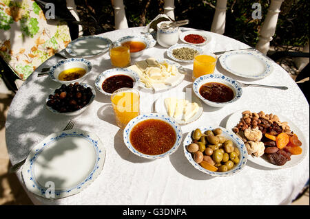 Traditional Turkish breakfast Stock Photo - Alamy
