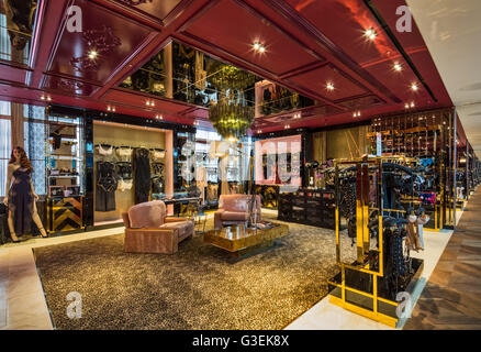 Selfridges London interior Stock Photo: 105428635 - Alamy