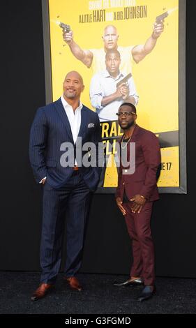 USA. Dwayne Johnson and Kevin Hart in ©Columbia Pictures new movie ...