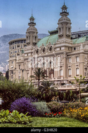 Monaco, Principality of Monaco. 24th Sep, 2004. Medieval cannon on the ...