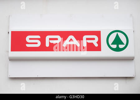Spar logo sign Stock Photo - Alamy