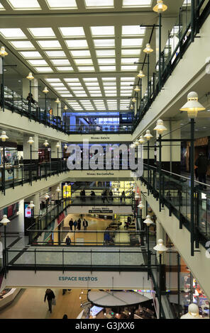 Interior view of Centre Eaton Montreal aka Montreal Eaton Center ...