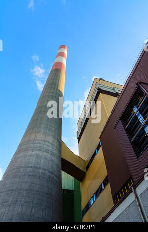 Simmering power station of Vienna Ernergie : gas turbine from Siemens ...