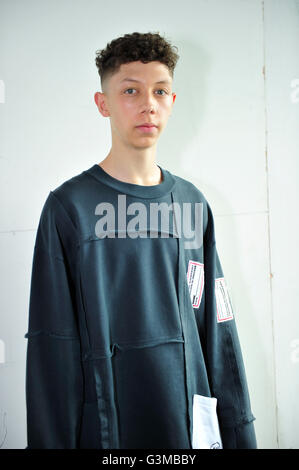 A model backstage at the Liam Hodges London Collections Men SS17 show ...