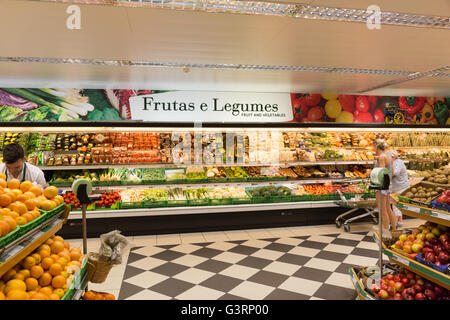 Apolonia supermarket Almancil, Porugal Stock Photo - Alamy