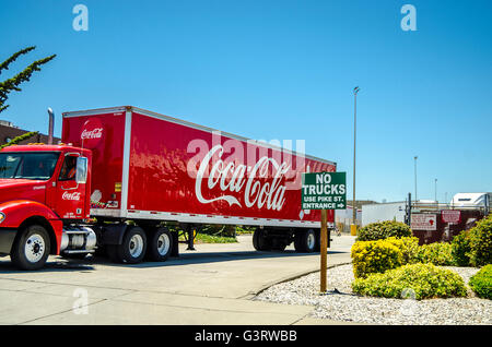A Coca Cola distributor in San Leandro California Stock Photo - Alamy