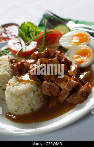 khao moo daeng, Rice with Thai BBQ pork Stock Photo - Alamy