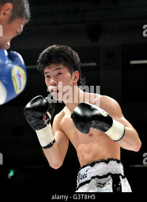 Aichi, Japan. 28th May, 2016. (L-R) Rene Patilano (PHI), Kosei Tanaka ...