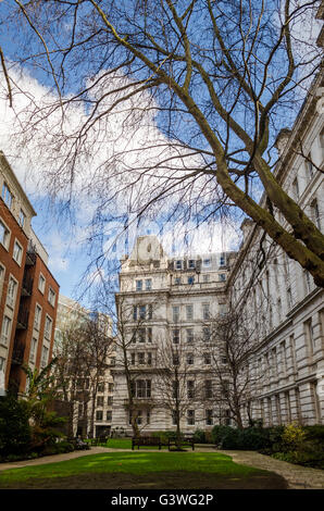 Postmans Park, City of London Stock Photo - Alamy