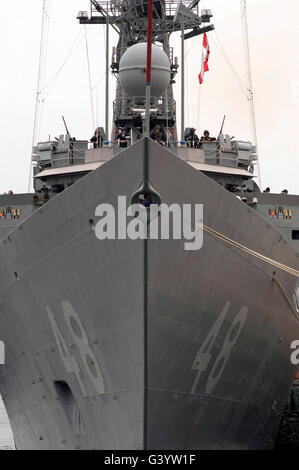 A view of the guided missile frigate USS STARK (FFG-31) with the ...