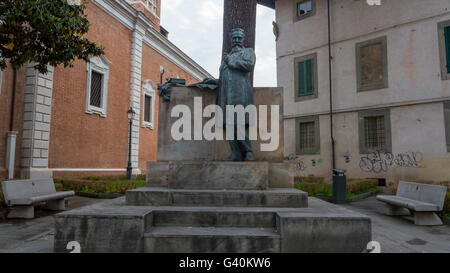 Pisa Italy Statue of the italian mathematician Leonardo of Pisa aka ...
