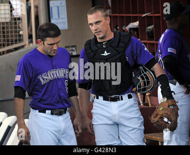 Albuquerque, NM, USA. 17th June, 2016. Isotopes catcher Dustin Garneau ...