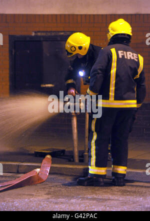 Fire at Deptford block of flats Stock Photo - Alamy