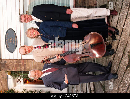 Hilary Du Pre (2nd left) and her husband Kiffer Finzi, with daughters ...