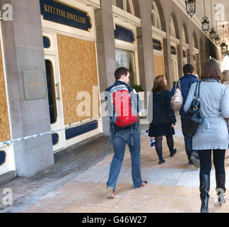 TUC March For The Alternative aftermath Stock Photo - Alamy