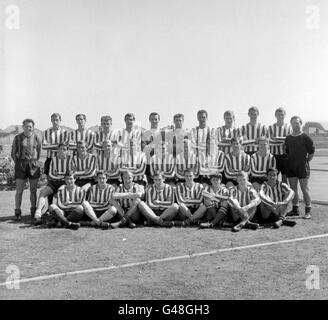 Billy Gray, Brentford FC manager Stock Photo - Alamy