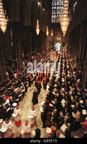 Clergy of Westminster Abbey in procession to-day before a service to ...