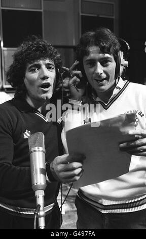 England squad for the 1982 World Cup in Spain pose for a group ...