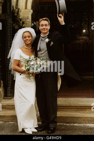 Coronation Street wedding: Fiona Middleton, alias Angela Griffin, and ...