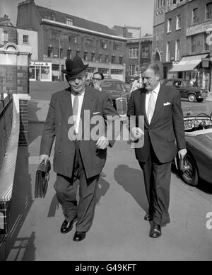 Crime - Detective Sergeant Raymond Purdy Murder - The Old Bailey Stock ...