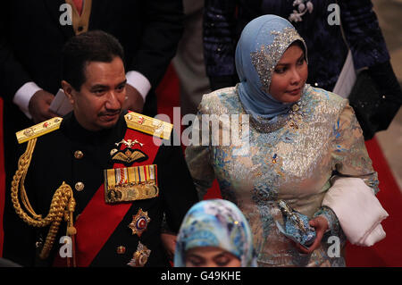Yang di Pertuan Agong and Raja Permaisuri Agong of Malaysia arriving ...
