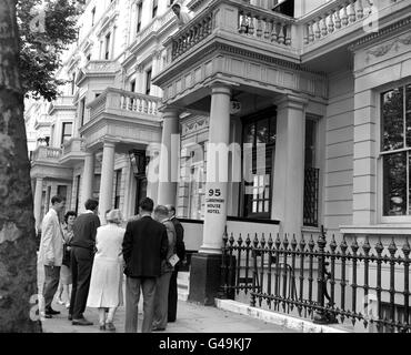 Crime - Detective Sergeant Raymond Purdy Murder - The Old Bailey Stock ...
