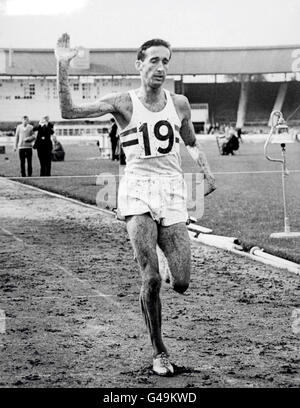 A.A.A Championships at the White City Stadium. 18 July 1947 Stock Photo ...