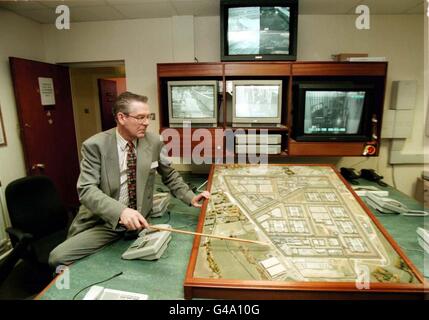 Library filer dated 8/1/98 of Maze Prison Governor, Martin Mogg ...