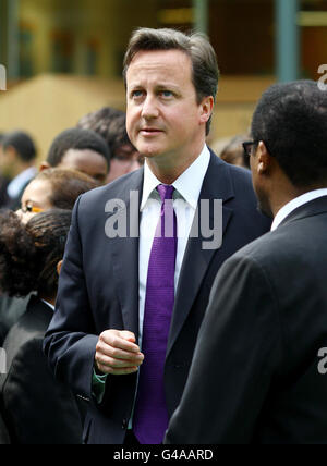 David Cameron visits Kingsdale Foundation School Stock Photo - Alamy