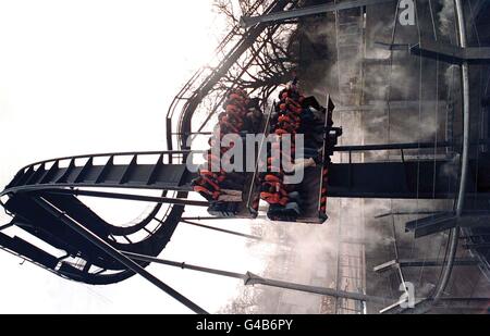 A few 'lucky' passengers are given an exclusive preview of 'Oblivion ...