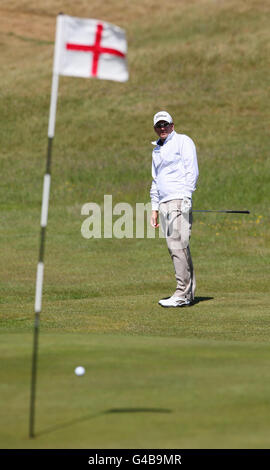 Golf - 2003 Open Champion Ben Curtis Photocall - Royal St George's ...