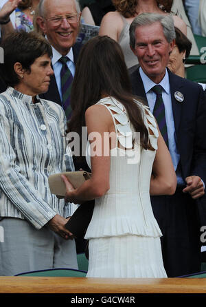 Tim Henman's father Anthony (centre left wearing tie) and his ...