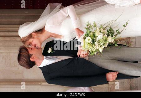 The happy couple bride Isabella Norman and groom the late Earl Louis ...