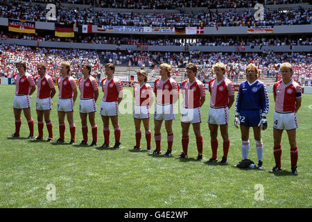 Soccer - World Cup 1986 - Denmark v Scotland Stock Photo - Alamy