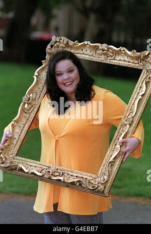 LISA RILEY NEW 'YOU'VE BEEN FRAMED' PRESENTER Stock Photo - Alamy