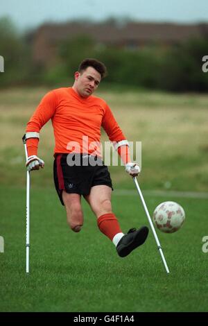 Soccer - One Legged Team Stock Photo - Alamy