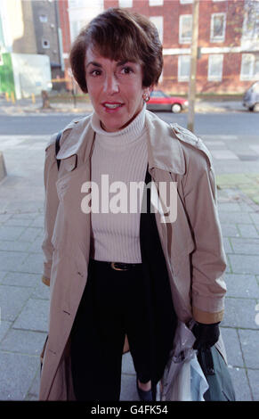 Former Conservative Minister Edwina Currie (left) and her daughter ...