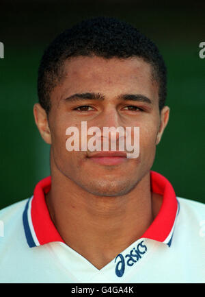 Ex rugby player Jason Robinson (left) and his wife Sian learn to play ...