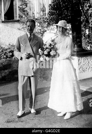 Vesta Tilley and Walter de Frece at home Stock Photo - Alamy