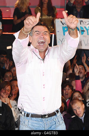 Celebrity Big Brother winner Paddy Doherty and his wife Roseanne ...