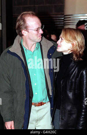Actors William Hurt and Robin Wright-Penn attend the premiere of the ...