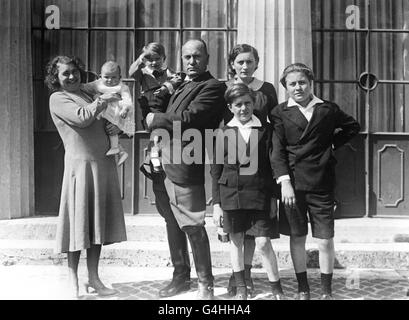 Benito Mussolini with his family, approx. 1930 Stock Photo: 48387860 ...
